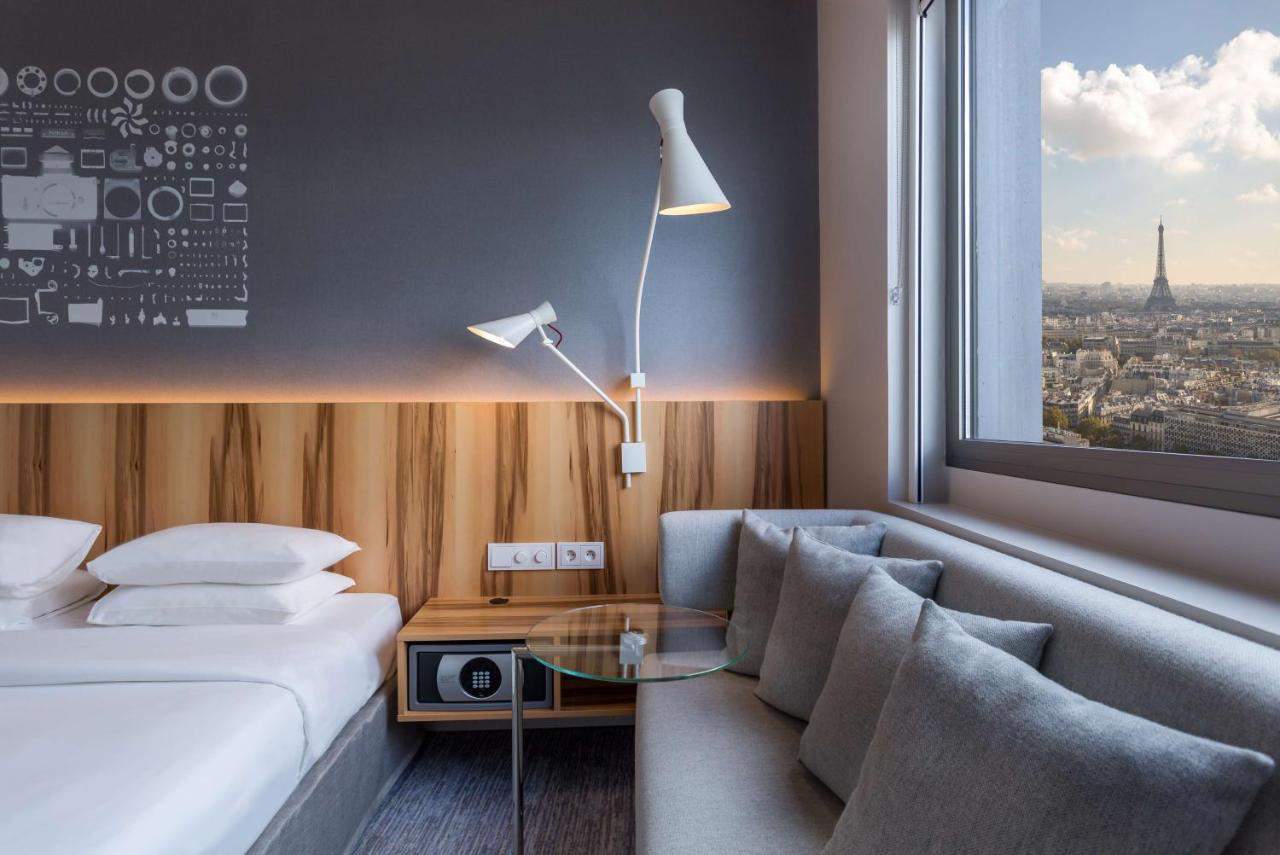 A guide to the Best Paris Hotels with Stunning Eiffel Tower Views