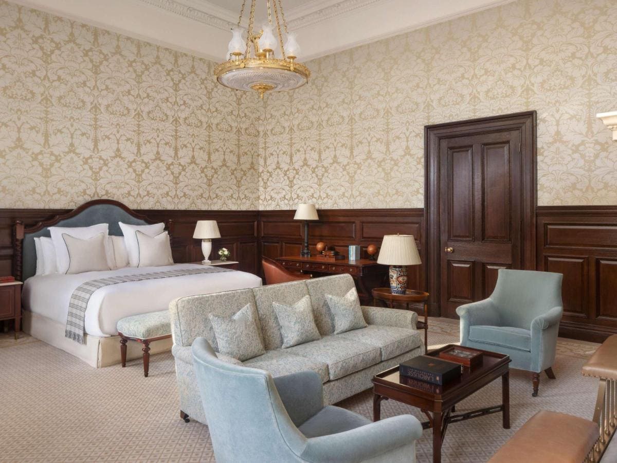 The 12 Best Luxury Hotels in London: Top Picks for 2026