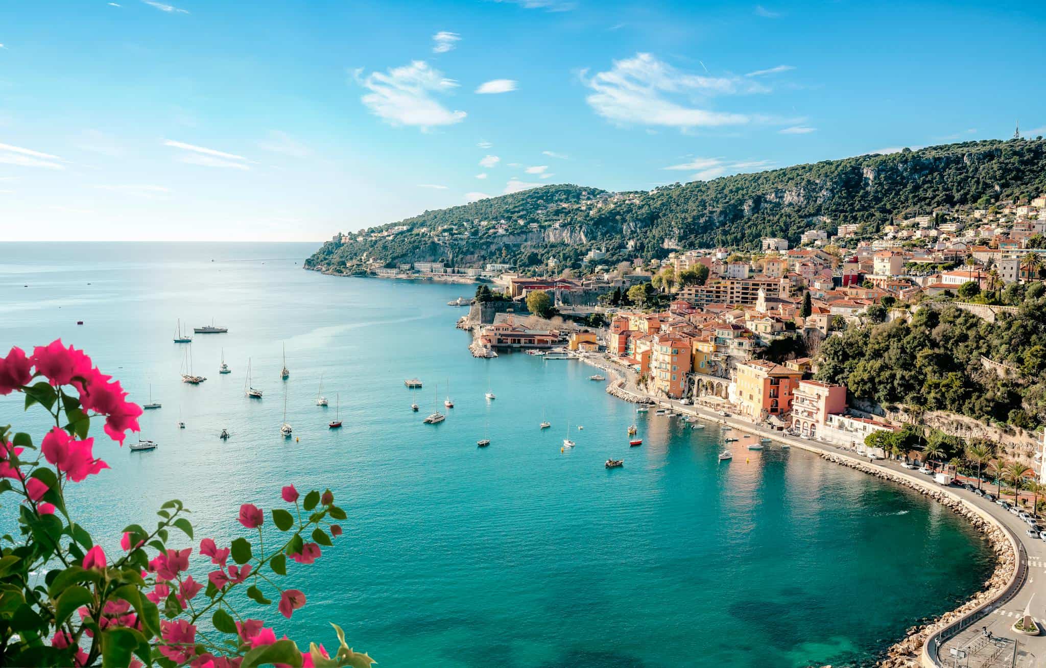 Why These French Destinations Are the Most Romantic in the World!